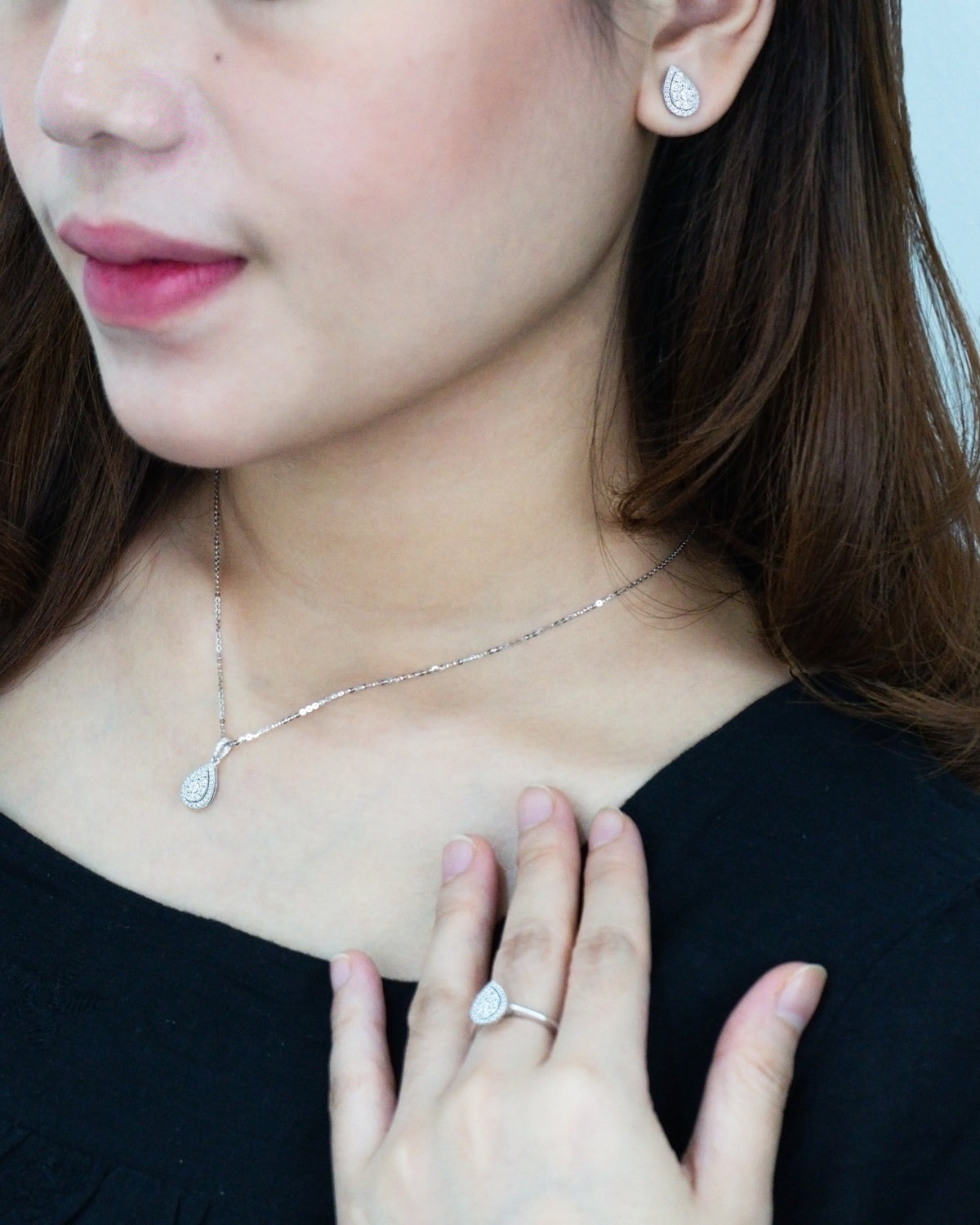 ZALINNA DIAMOND PEAR ILLUSION RING | Bening Luxury